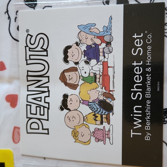 Berkshire | Bedding | Peanuts Snoopy And Woodstock Twin Sheets | Poshmark